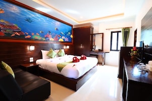 Quarto casal luxo, vista para o jardim | Comodidades do quarto