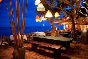 Cozinha tailandesa, com vista para a praia 