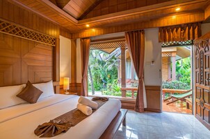 Bungalow Deluxe | Cofre no quarto, secretária, Wi-fi grátis 