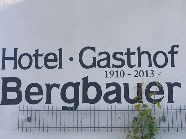 Hotel Bergbauer - Neuburg an der Donau