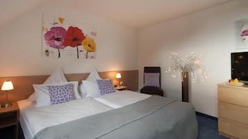 Cofre no quarto, secretária, Wi-fi grátis, roupa de cama fornecida