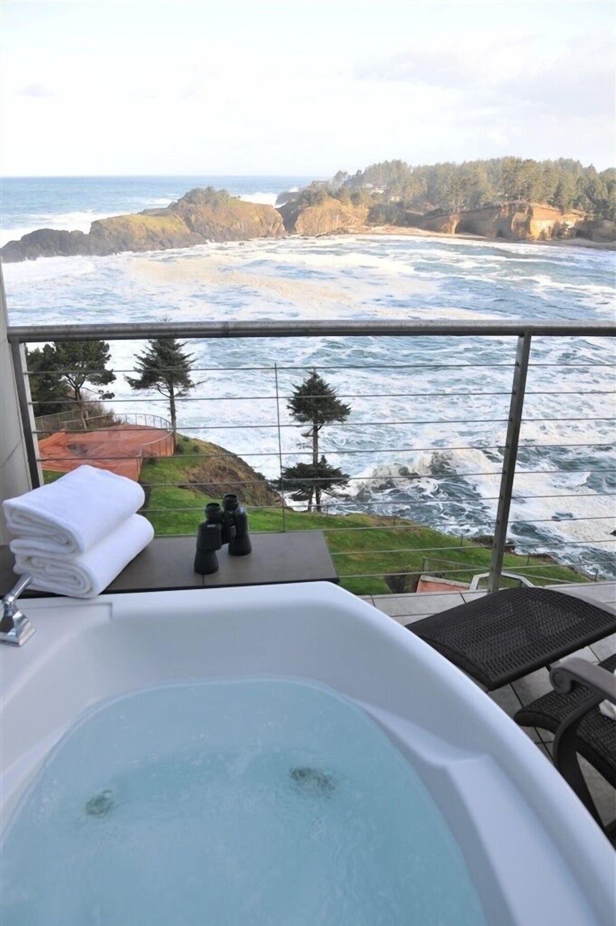 Whale Cove Inn Reviews, Deals & Photos 2026 - Expedia