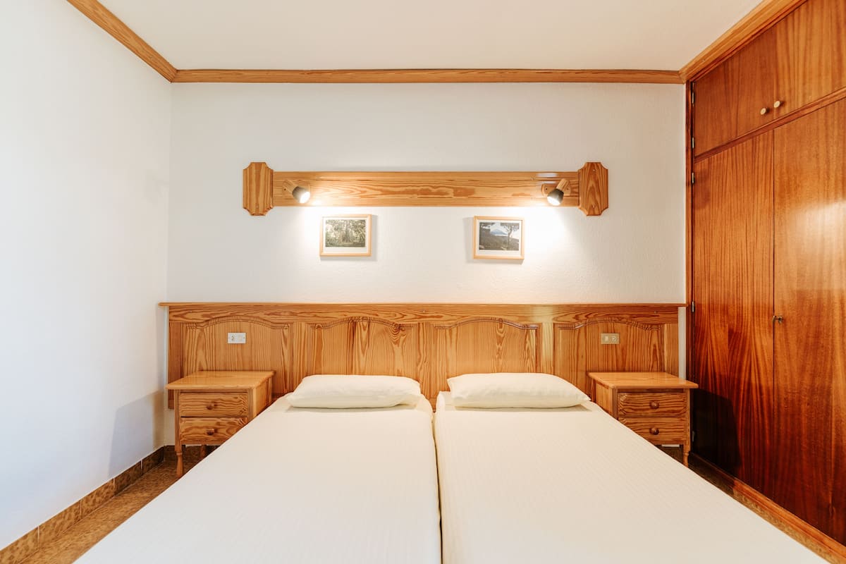 1 quarto, cofre no quarto, roupa de cama fornecida 