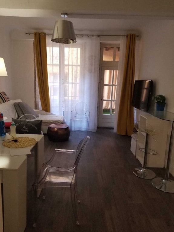 Unique 1 Bedroom Traboule Apartment In Vieux Lyon - Sainte-Foy-lès-Lyon