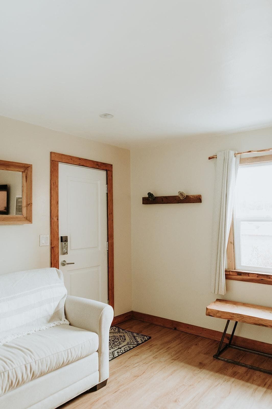 Baywood Cottage #5 | Walk To Bay | Dog Friendly - Montana