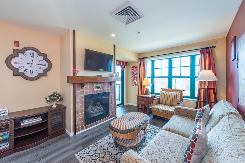 Sunsets At Mountain Creek. Balcony! Ski In/out, Pool, Hot Tub, Wineries! - New Jersey