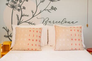 Studio Six | Com decoração personalizada, com mobília individualizada 