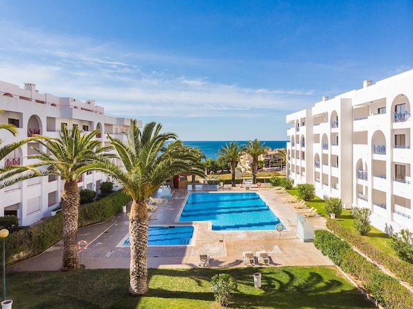 Quinta Das Palmeiras Pool & Beach In Pêra - Porches