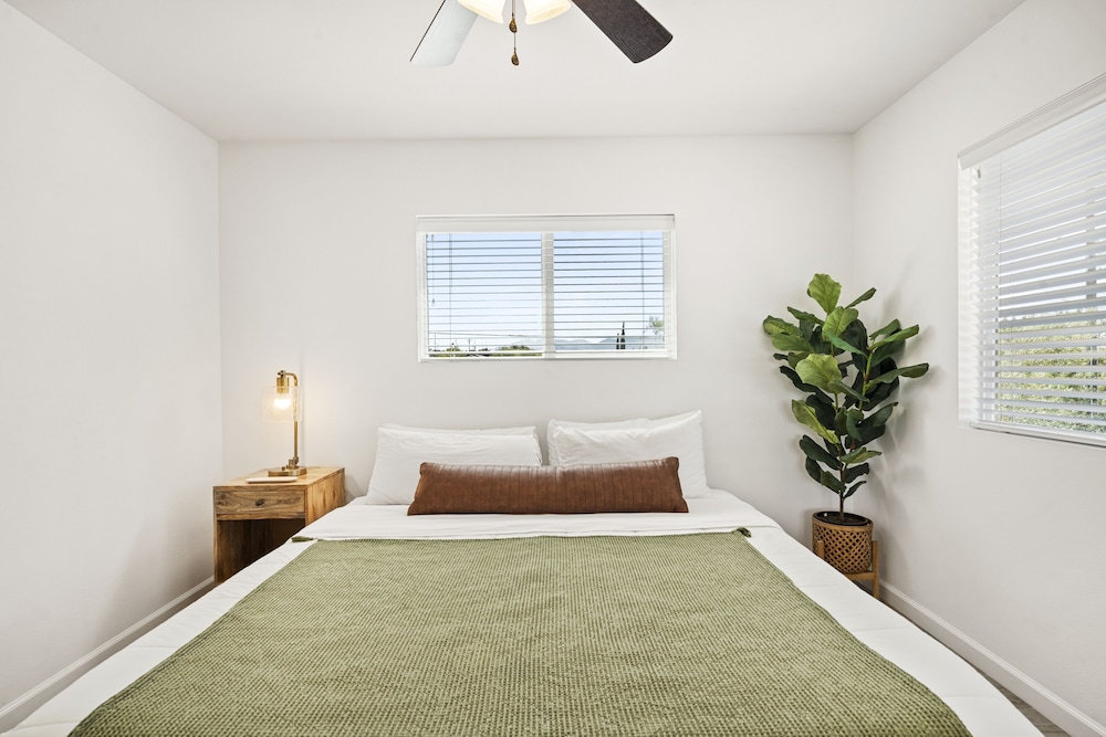 Private Home In Joshua Tree W/hot Tub! - Joshua Tree, CA