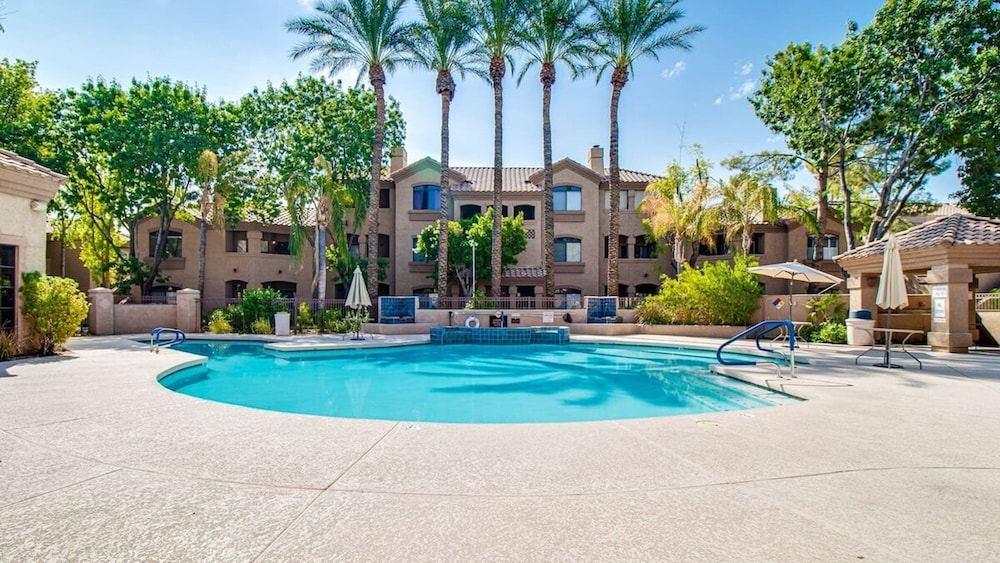 New Listing! Remodeled Condo In North Scottsdale! - Scottsdale, AZ