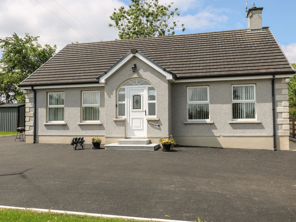 Slieve Gallion Cottage - Northern Ireland