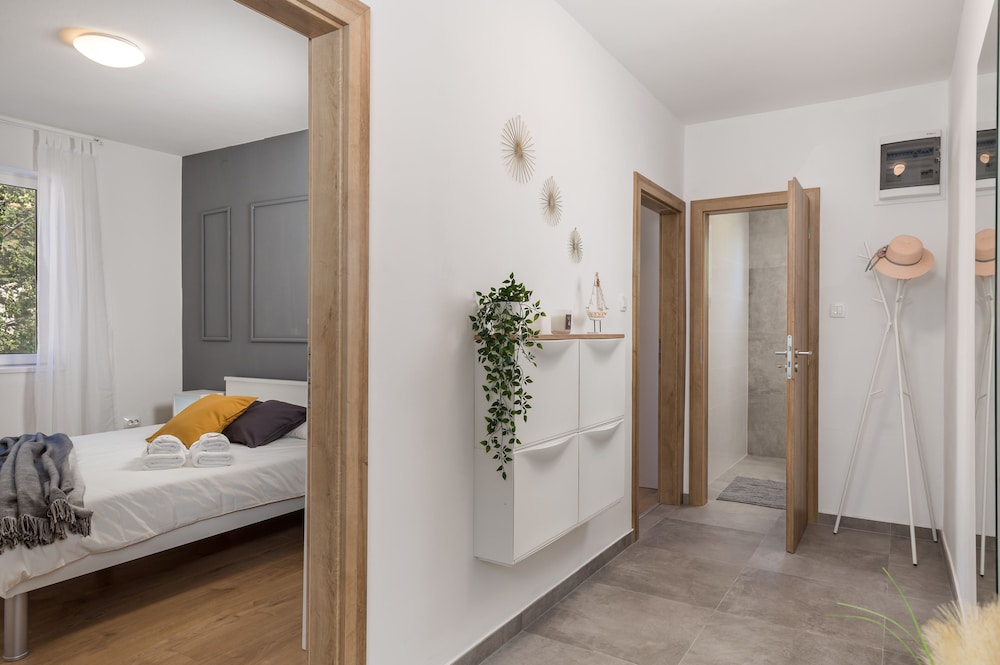 Zara's Place With A  Beautiful Seaview - Crikvenica