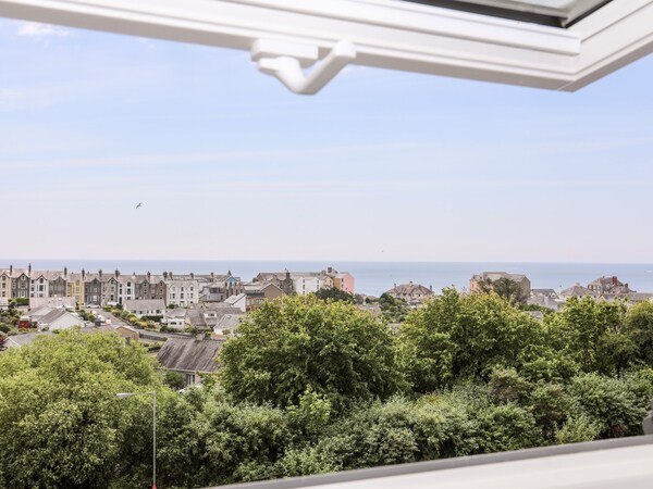 Ty Copr Perlog - Criccieth