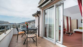 Apartamento superior | Sacada