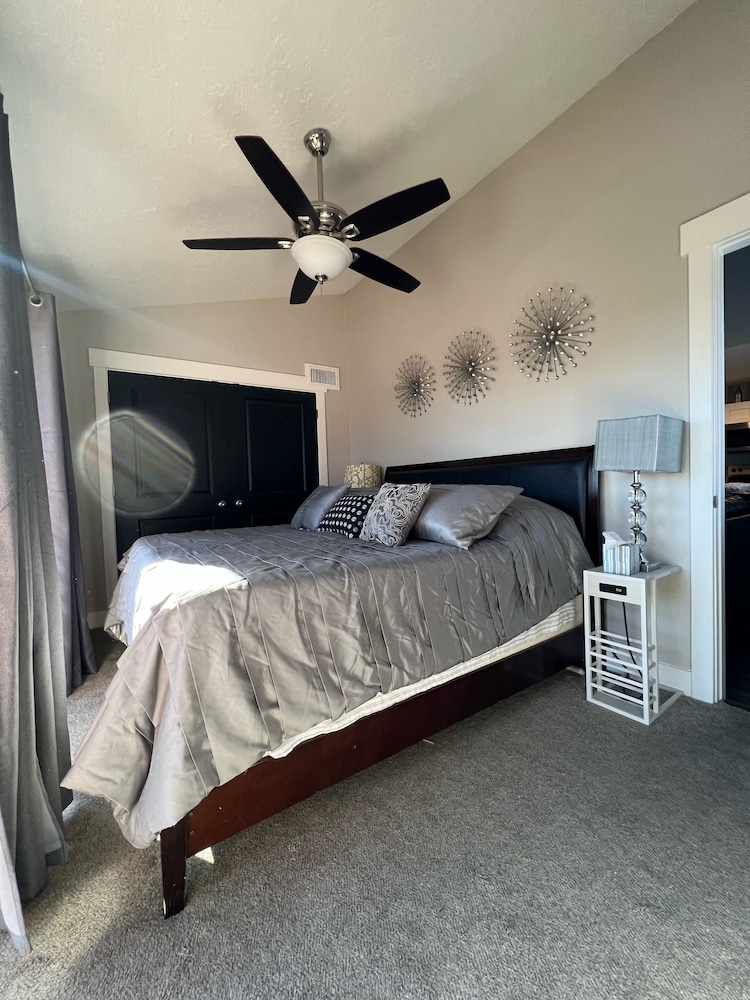 Canyon Oasis W/ Pool & Clubhouse-4 Guest - Utah
