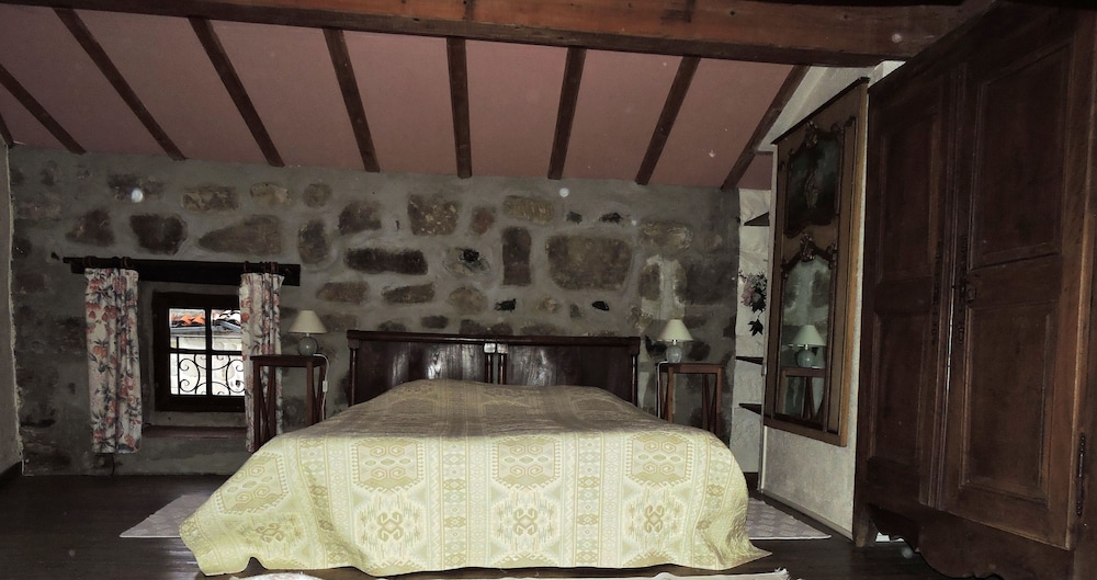Gîte 2 Personnes Sur 2 Niveaux - Ardèche