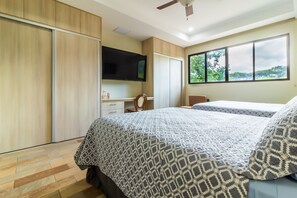 Villa Deluxe | Roupa de alta qualidade, edredões de penas, com decoração personalizada 