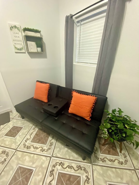 The Cozy Corner, A Happy Place - 2 Min From 275 & I-4, & 4 Min From Bush Gardens - University of South Florida, Tampa