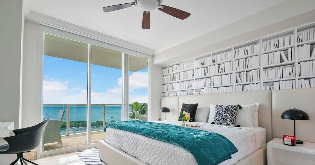 Mvr - Longest Rooftop Pool In Florida-yours - Coral Gables