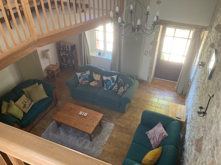 Charming, Spacious Dog-friendly Holiday Rental With 2 Houses & Large Heated Pool - Deux-Sèvres