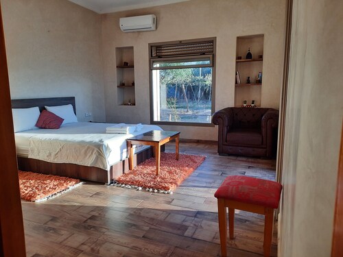 Rosa Damascena -Villa In A Charming Estate - Morocco
