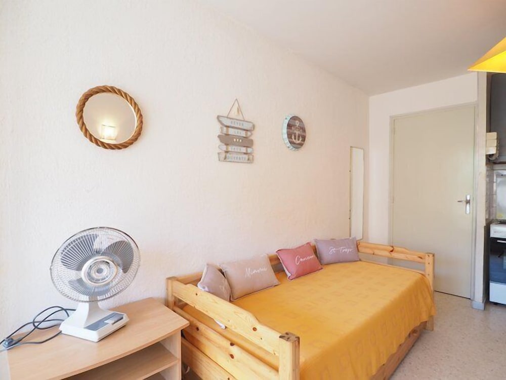 Super 4 Couchages , 50m De La Plage Avec Parking ! - Aigues-Mortes