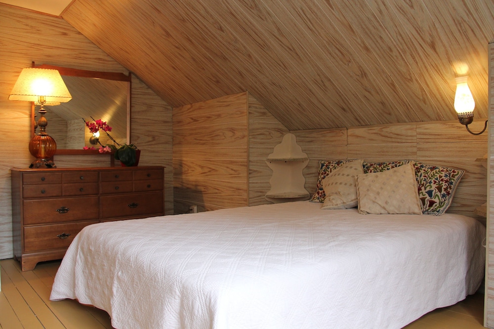 Creekbanks Cottage - A Nature-lover's Retreat - Cumberland