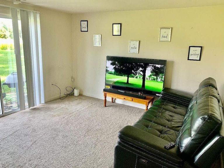 Comfortable Two Bedroom Townhome! - Maryland (State)