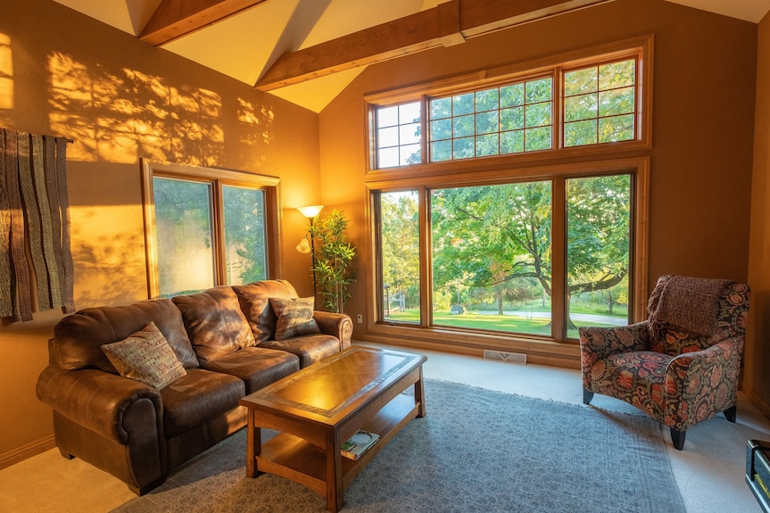 Private Estate With Tennis Court And More - Jackson, WI