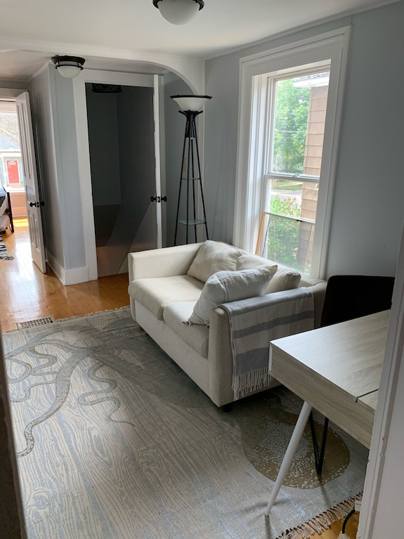 Spacious House In The Heart Of Marquette - 마켓