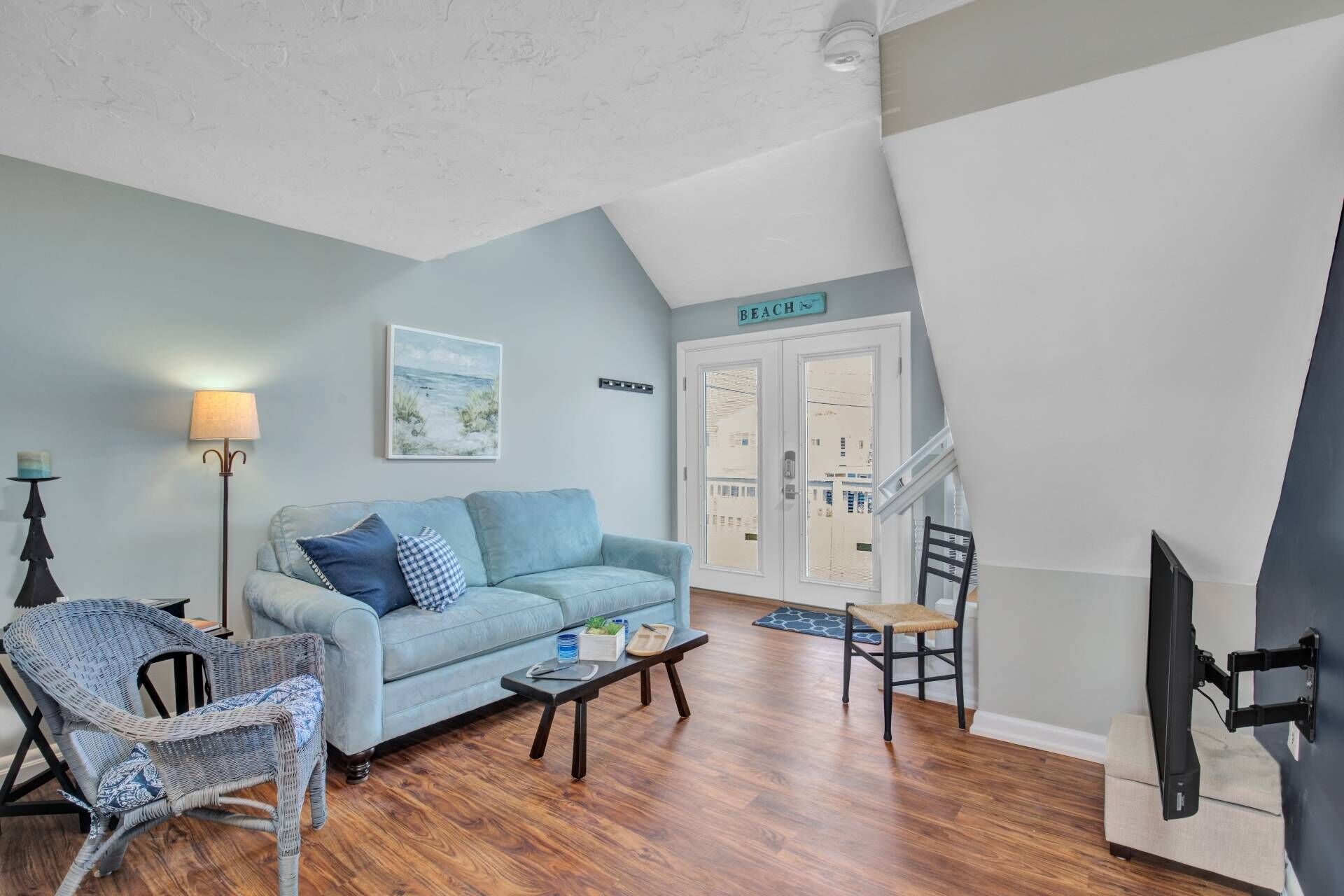 Odysea: Seafood, Music & Waves - Your Hampton Beach Getaway For Festival Weekend! - Exeter, NH