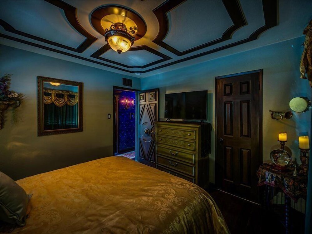 Ghostly Retreat/15 Min To Disney W/hot Tub! - Chino Hills, CA