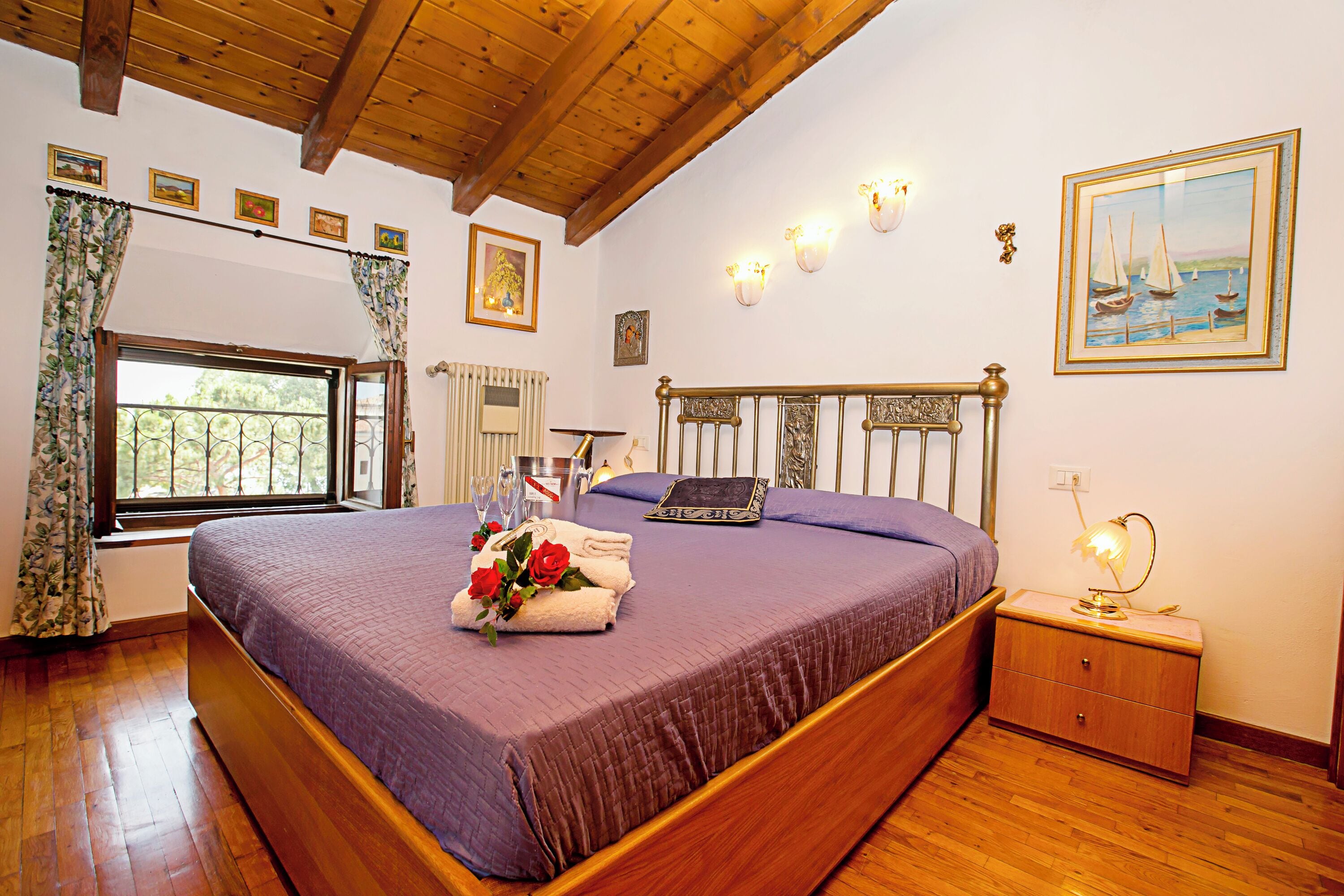 Apartamento família, vários quartos, ao lado da praia (Residenza Rocca del Lago 2) | 3 quartos, ferros/tábuas de passar roupa, Wi-Fi de cortesia