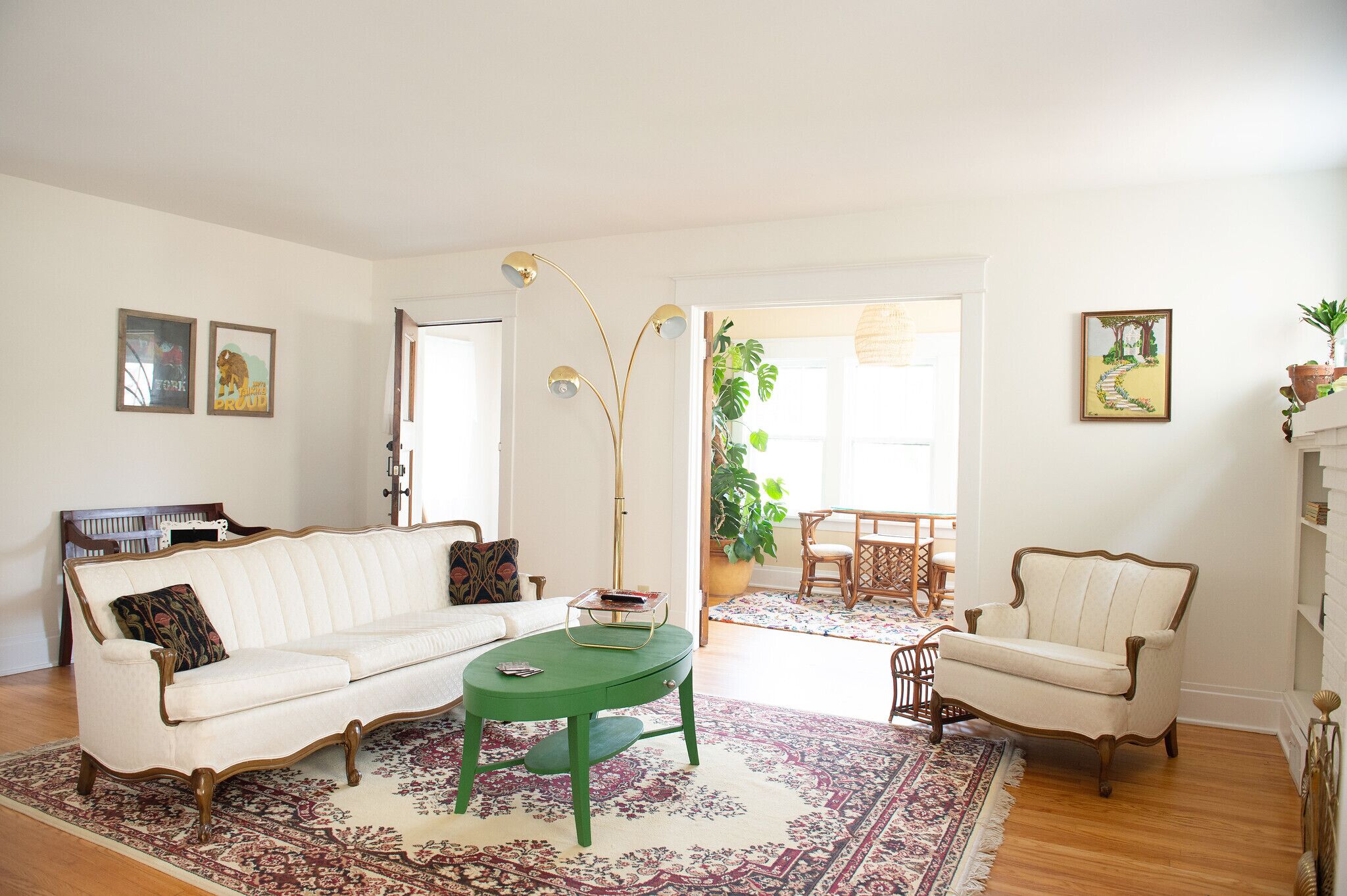 A Retro Vibe With Modern Amenities Near Bustling Hertel Avenue - バッファロー, NY