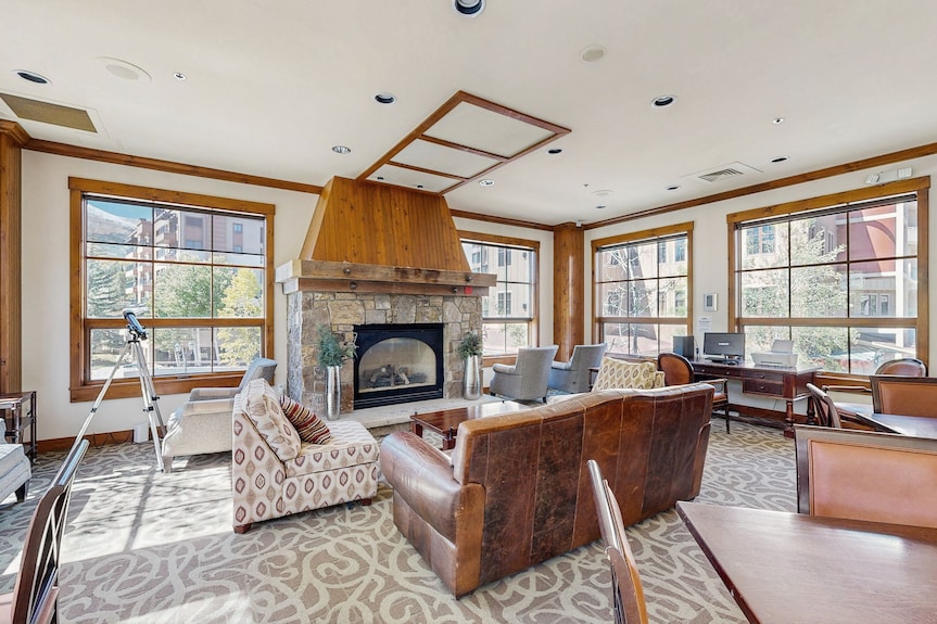 1br Lakeview Main Street Station 3rd-floor - Colorado