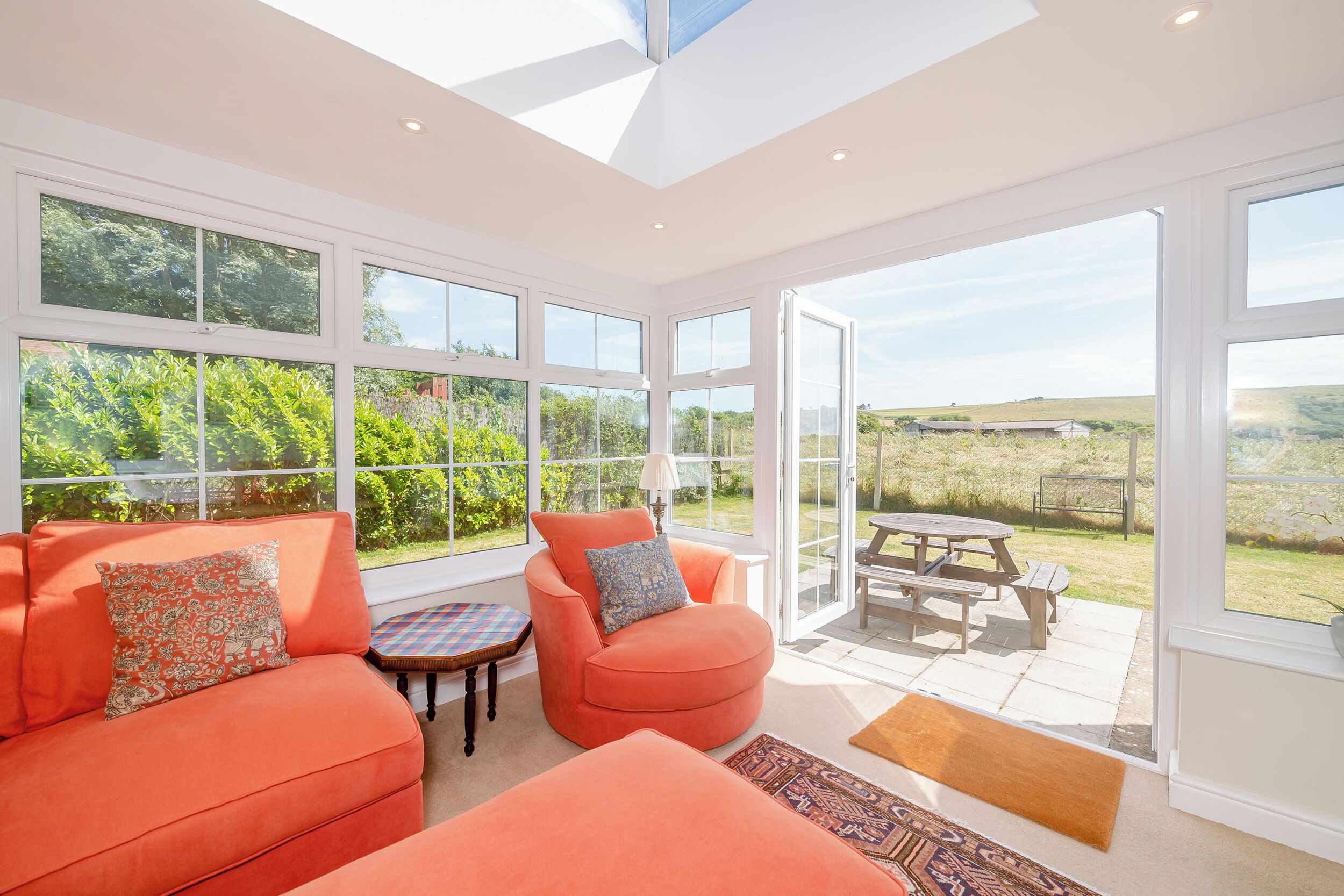 West Bay Holiday Home, Pet Friendly, With Open Fire In West Bay - Burton Bradstock