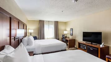 Quarto Standard, 2 camas queen-size, não fumadores | Roupa de alta qualidade, secretária, ferro/tábua de engomar