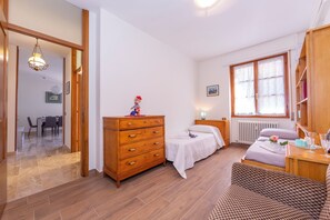 3 quartos, Wi-fi, roupa de cama fornecida 