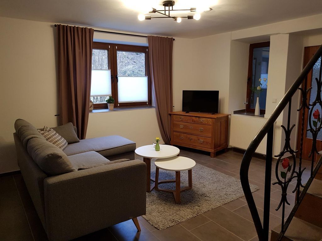 Ferienwohnung Im Brohlbachtal - 2-bett-ferienwohnung Dusche/wc - Monreal