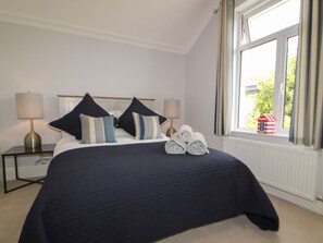 Casa de Campo | 3 quartos, com decoração personalizada, com mobília individualizada 