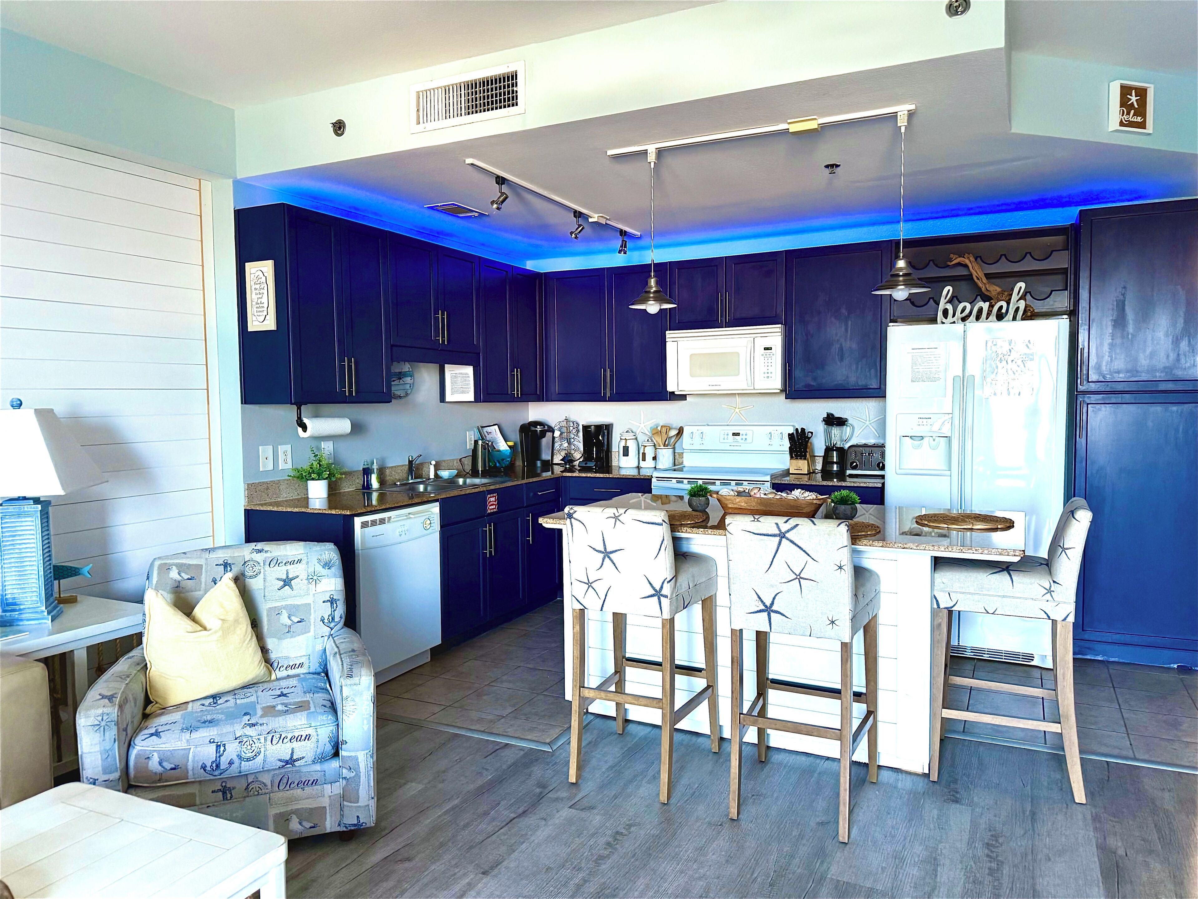 4th Lvl Condo Steps 2beach 2bedrooms 2bunk 2bath +Queen Sleeper +Rollaway Bed - Panama City Beach, FL