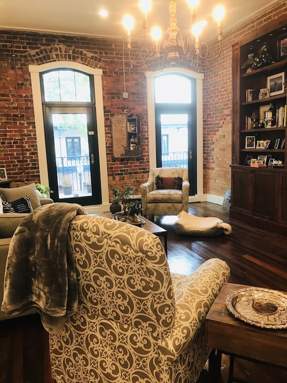 Palafox Perfection, Sleeps 5 - Pensacola, FL