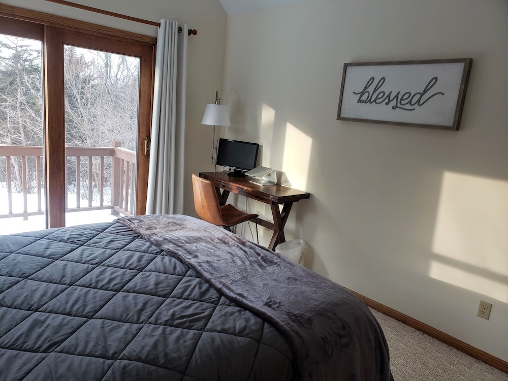 Perfect Getaway - Cozy Cottage In The Galena Territory - Galena, IL
