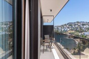 Suíte superior, 1 cama de casal e sofá-cama | Terraço/pátio