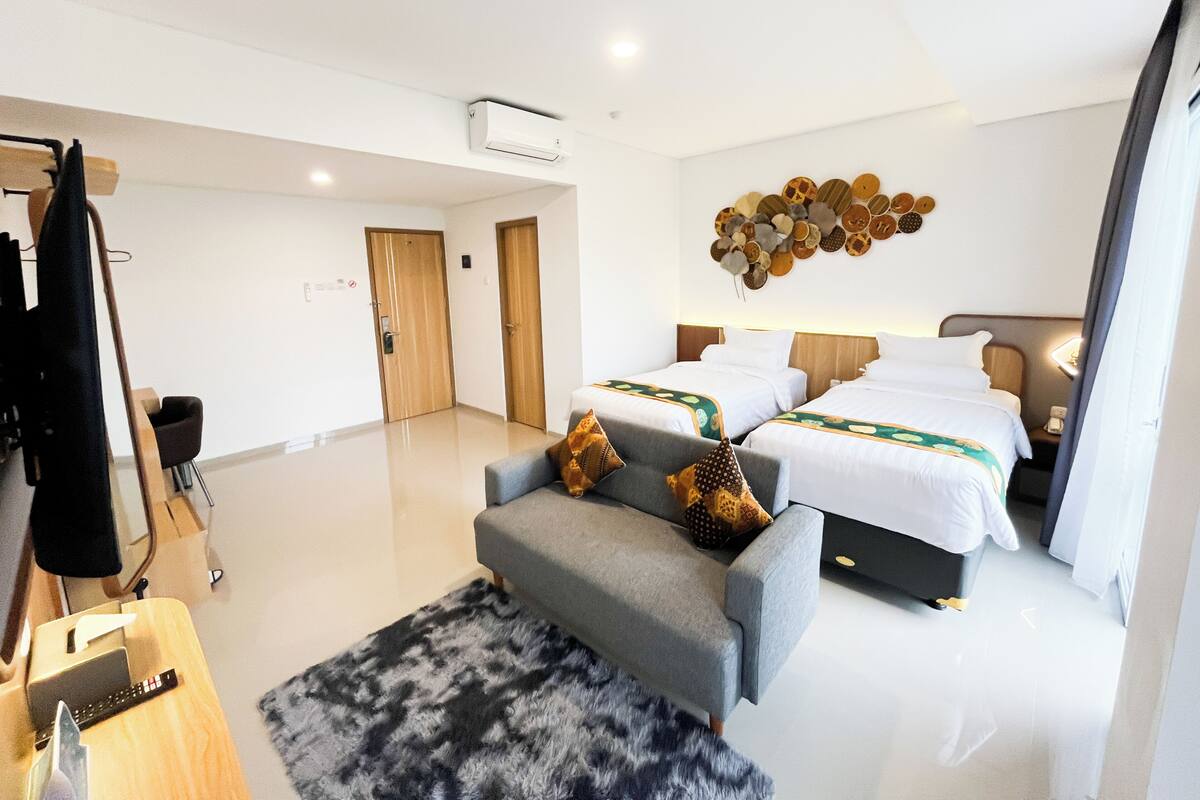 Quarto Júnior | Roupa de alta qualidade, secretária