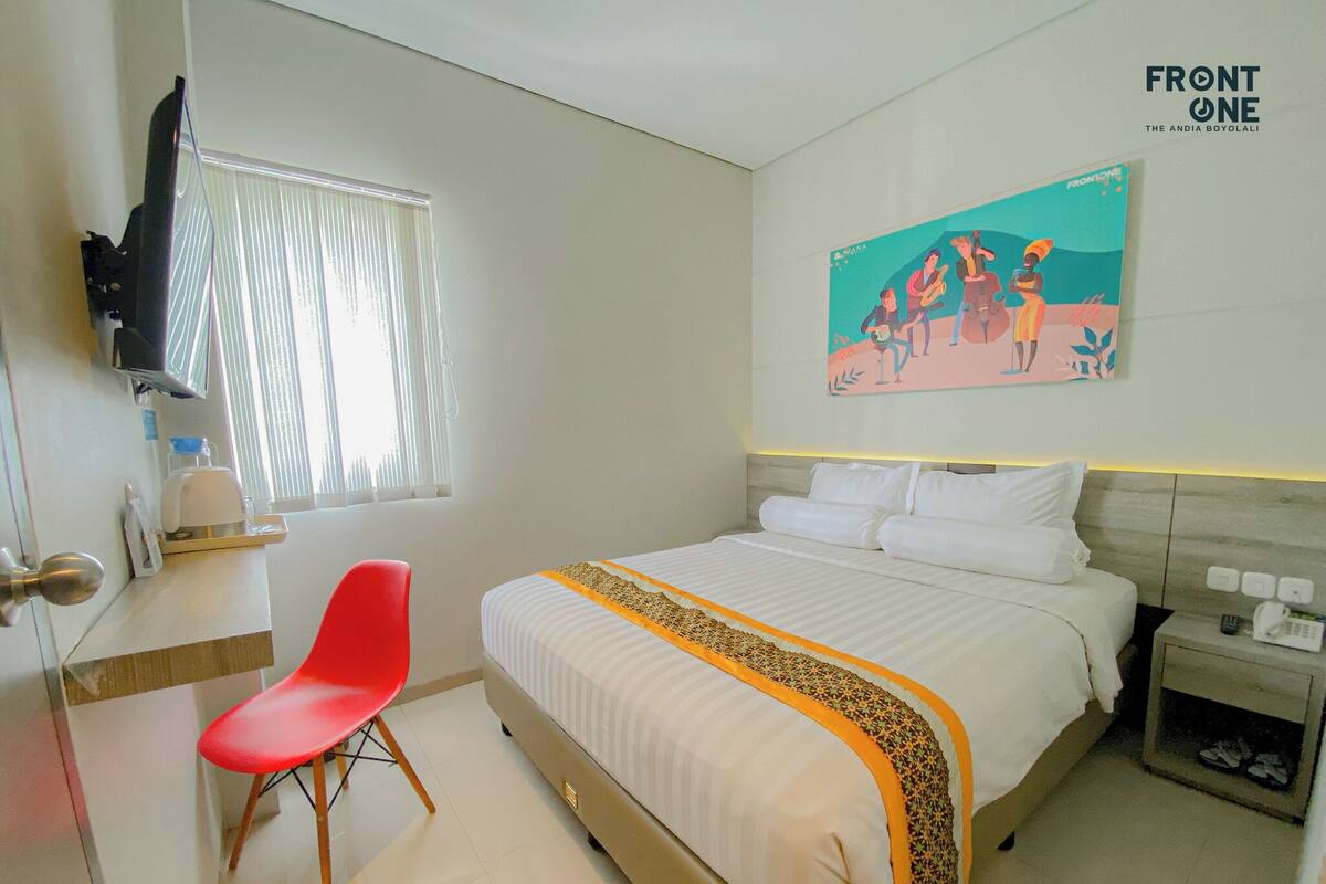 Quarto Duplo Deluxe | 1 quarto, roupa de alta qualidade, secretária