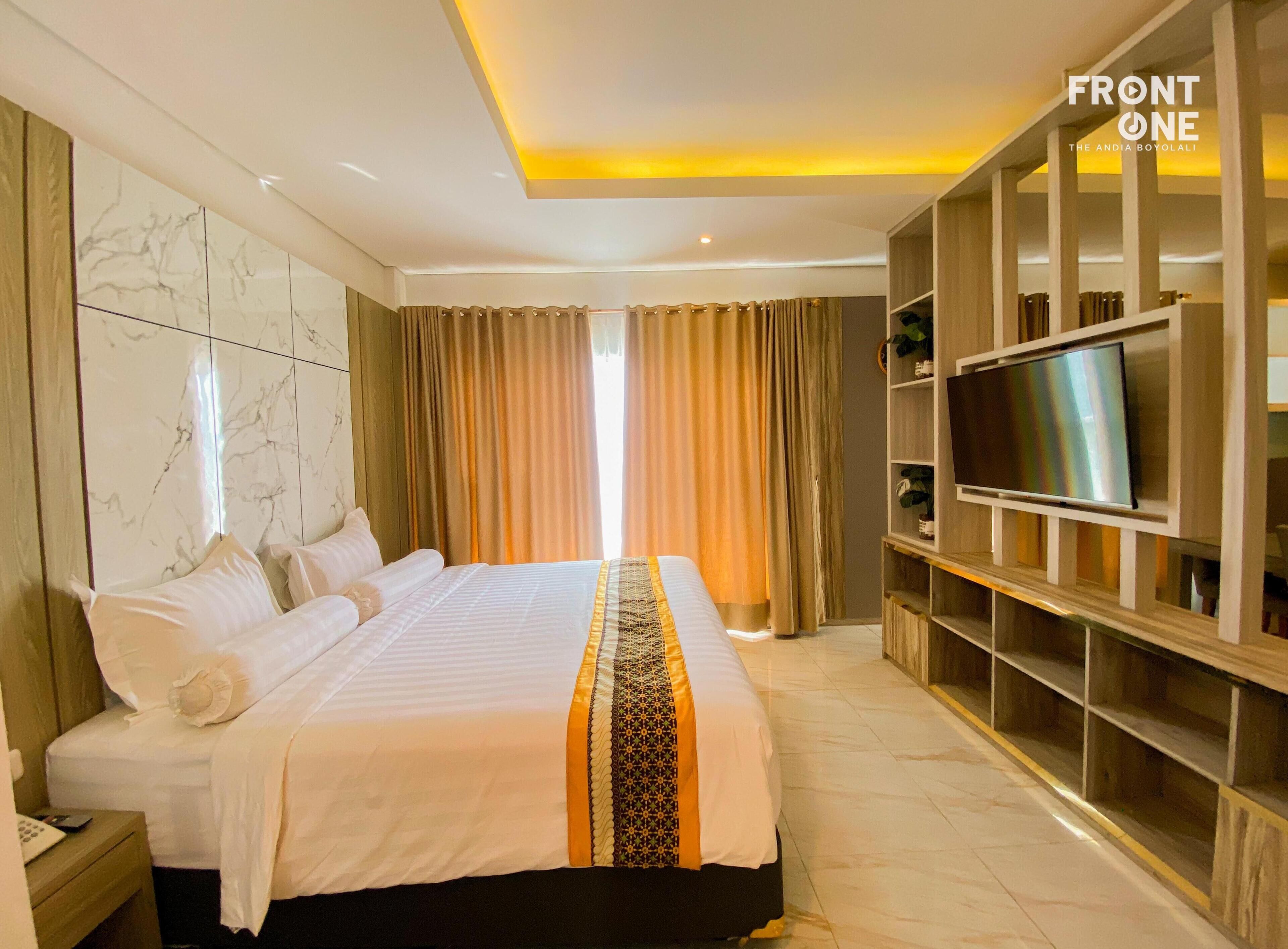 Suite Básica | Roupa de alta qualidade, secretária 