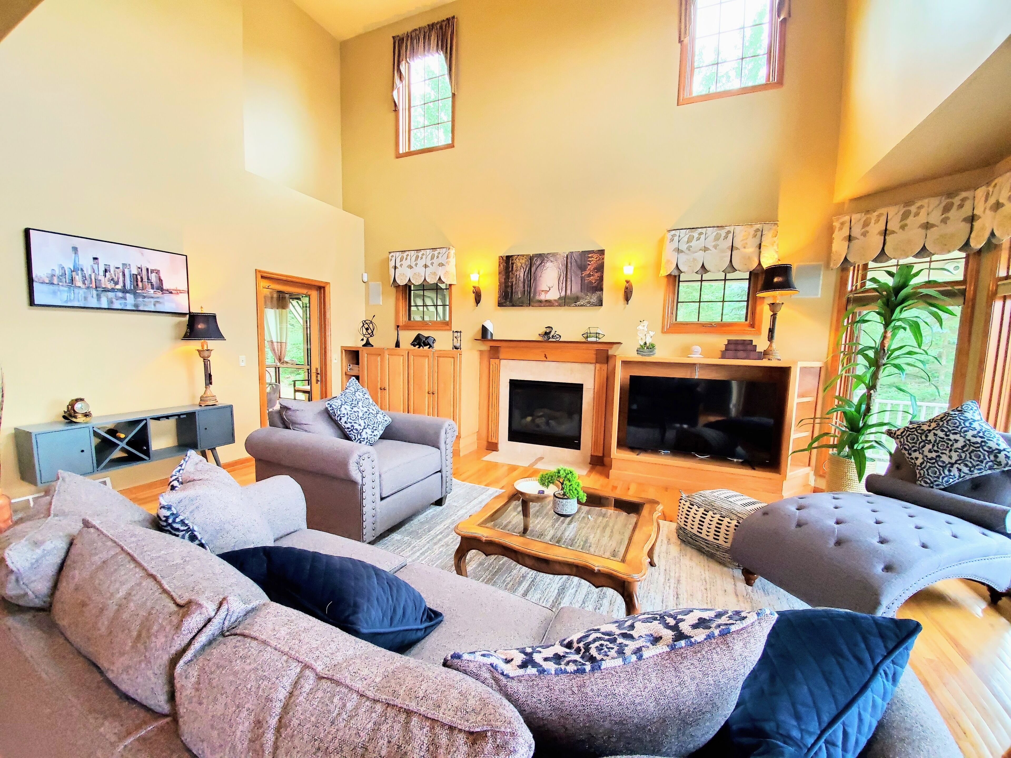 The Artemis Lake House - Lakefront Getaway - Saratoga Springs