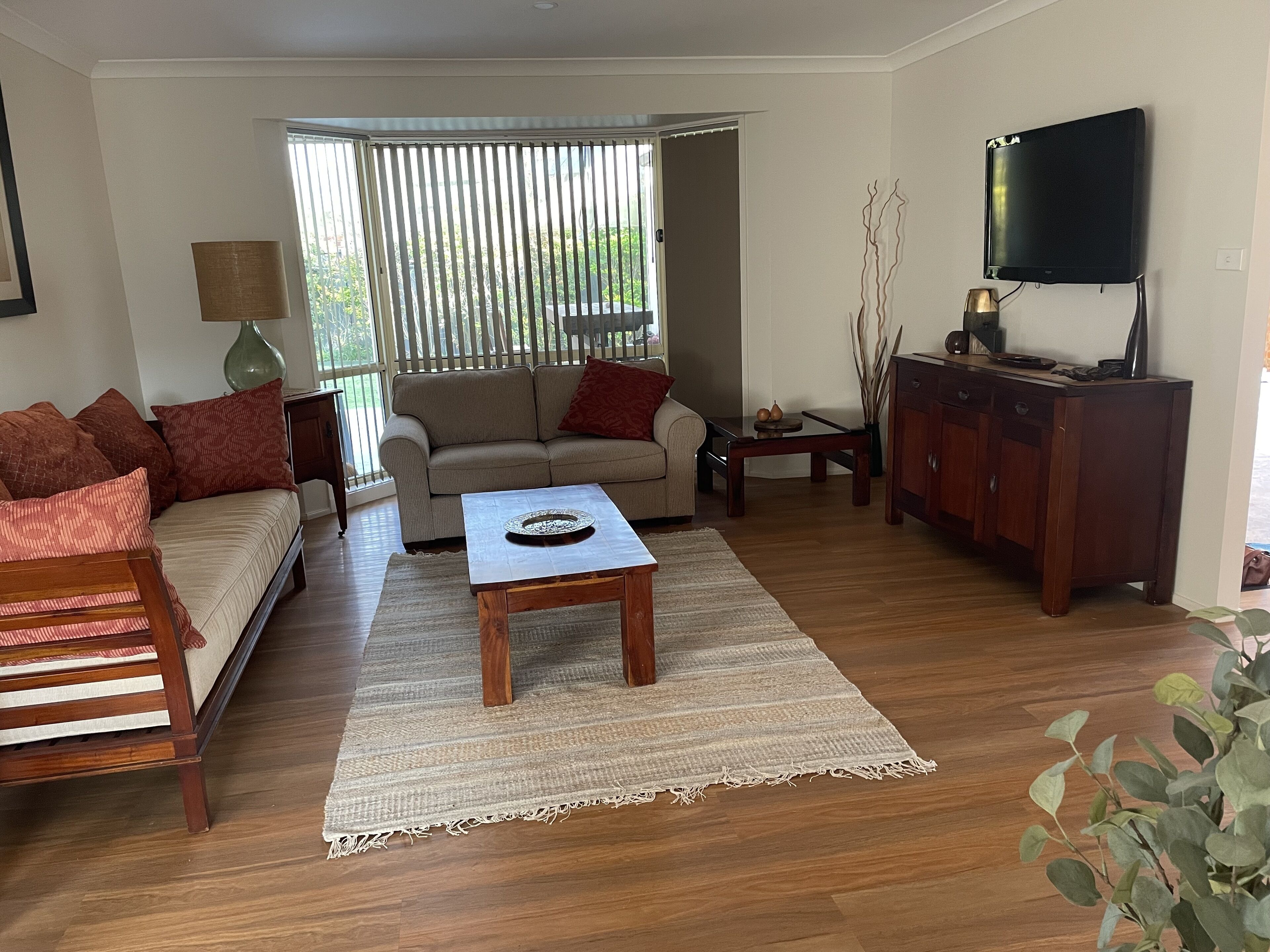 Large Fam Home, Ideal For Entertaining, & Pets, Close To Beach, Parks And Nature - Long Beach