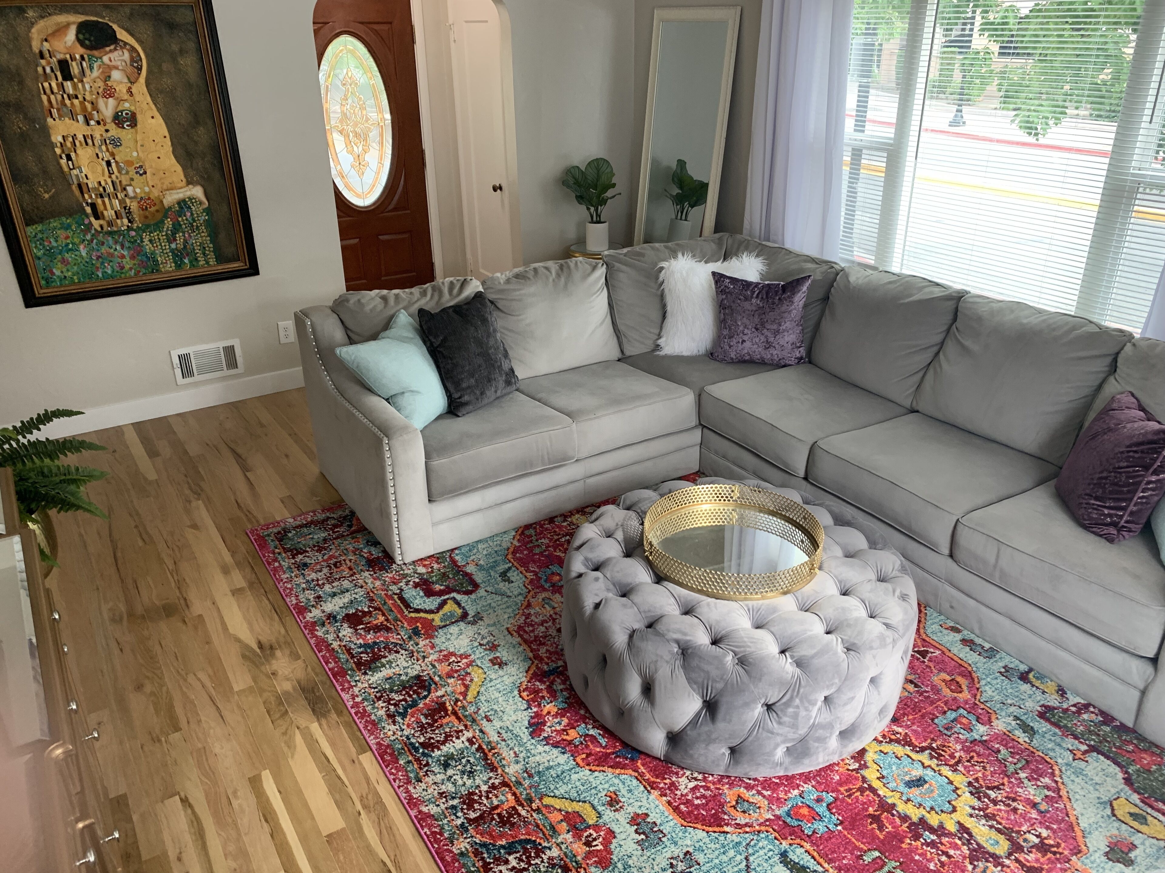 Victorian Square Villa Next The Nugget Casino & Minutes From Downton Reno! - Sparks, NV